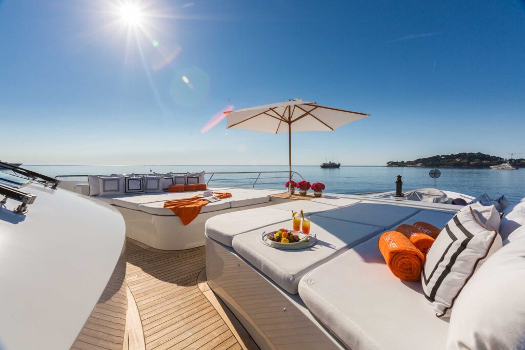 Ahoy Club – The Trust Collection